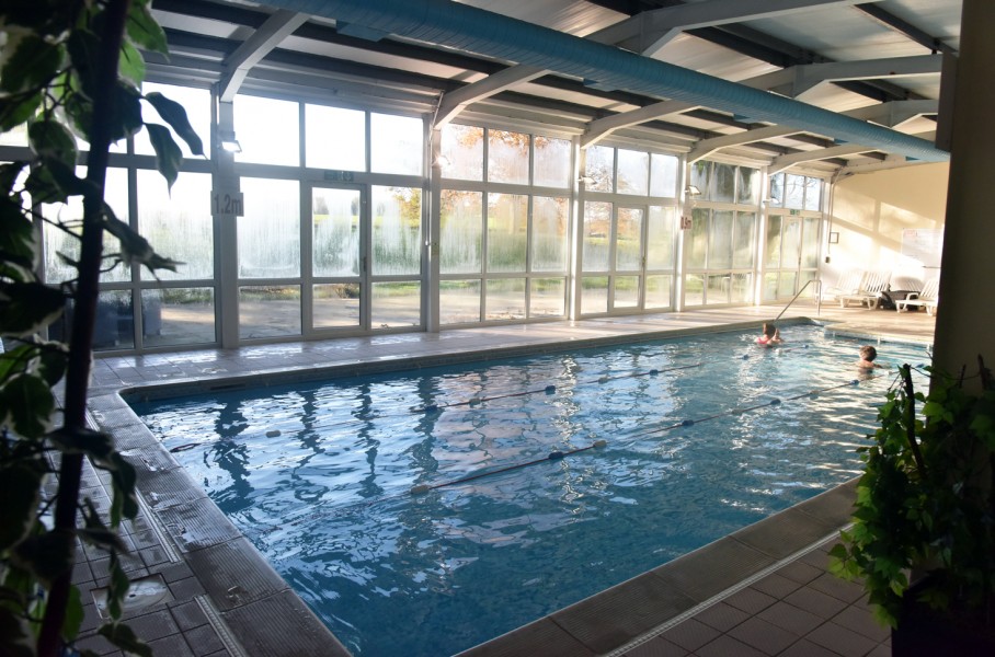 Swimming / Castle Country Club